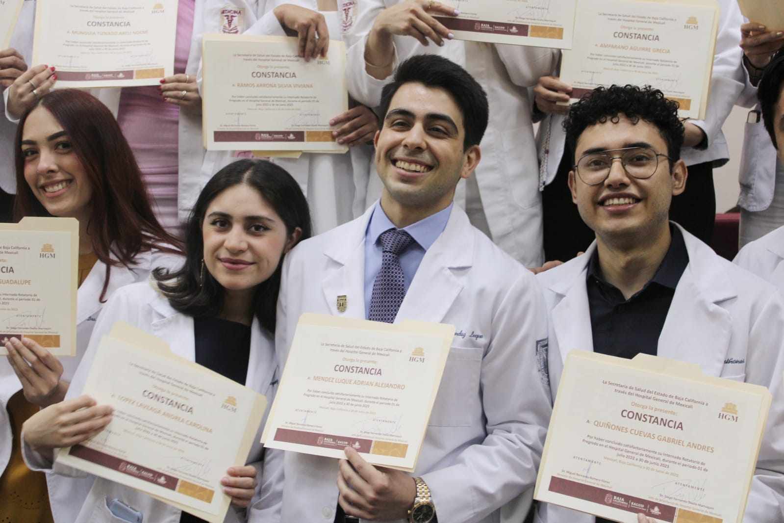 EGRESAN 25 NUEVOS MÉDICOS DEL HOSPITAL GENERAL DE MEXICALI | únicoBC ...